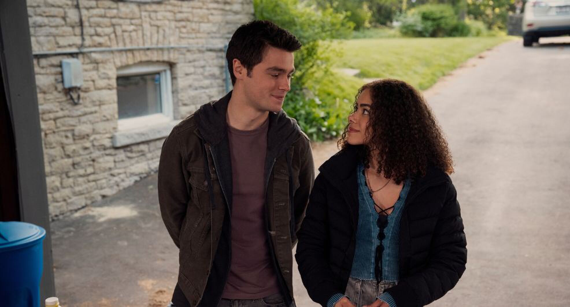 Netflix dropt eerste beelden van Ginny & Georgia seizoen 3