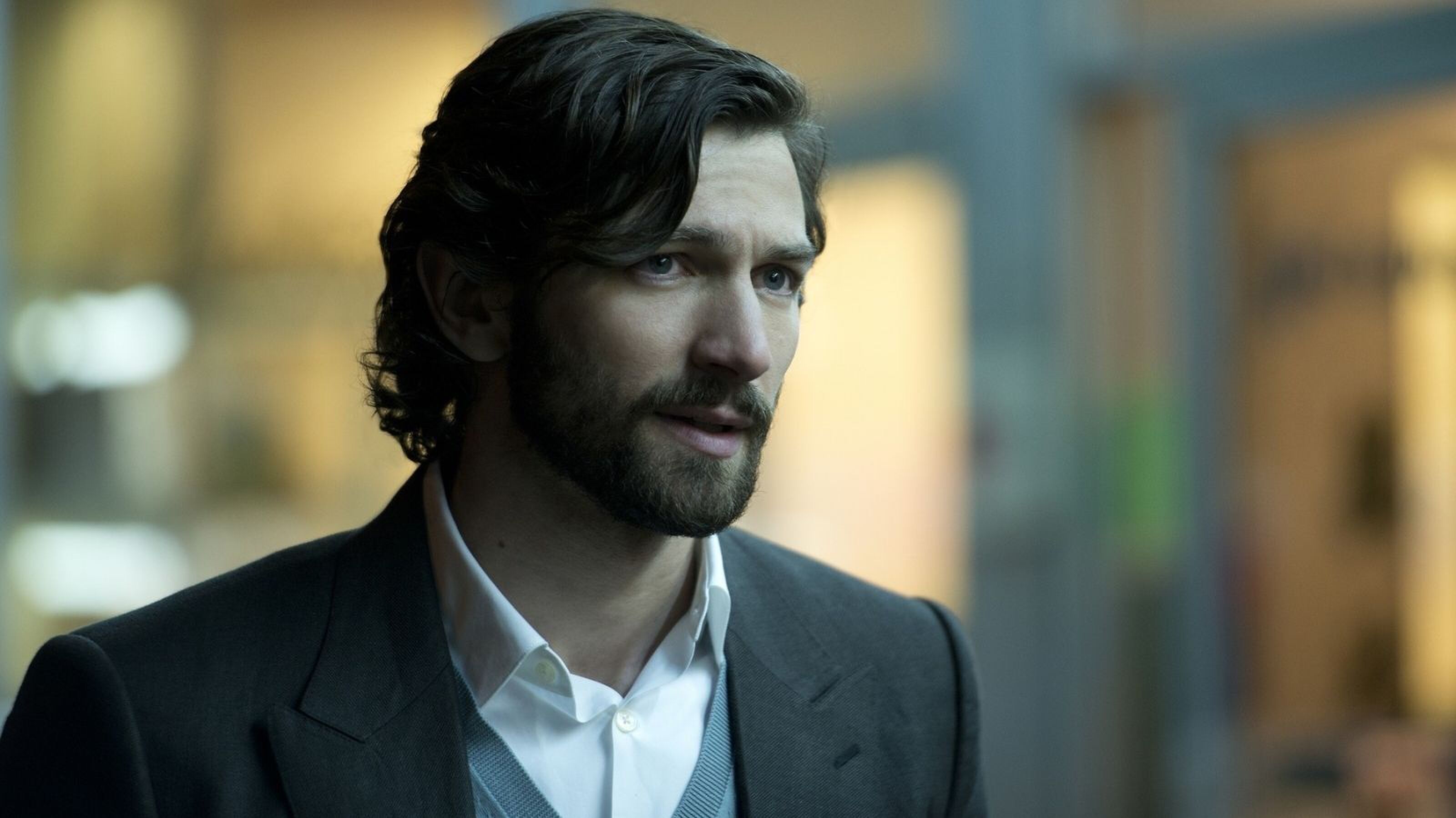 Oeh! Michiel Huisman scoort de hoofdrol in déze gloednieuwe serie