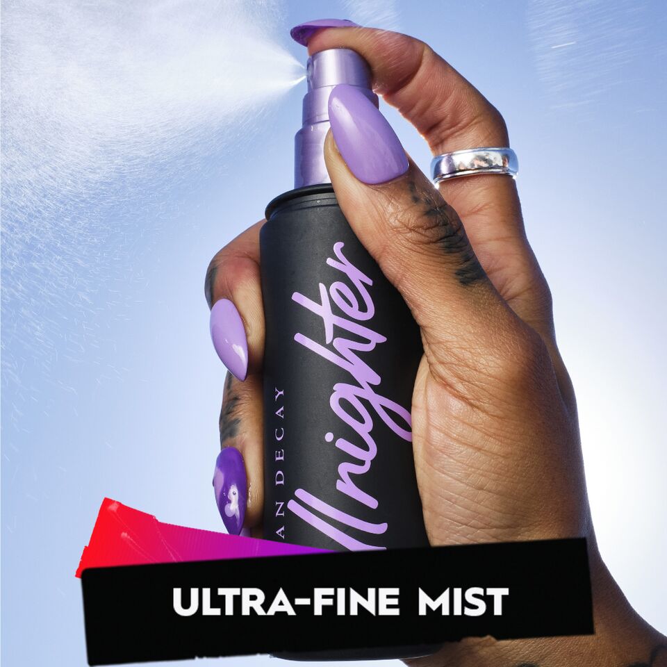 Dit zijn de 11 beste setting sprays zodat je make-up lang blijft zitten
