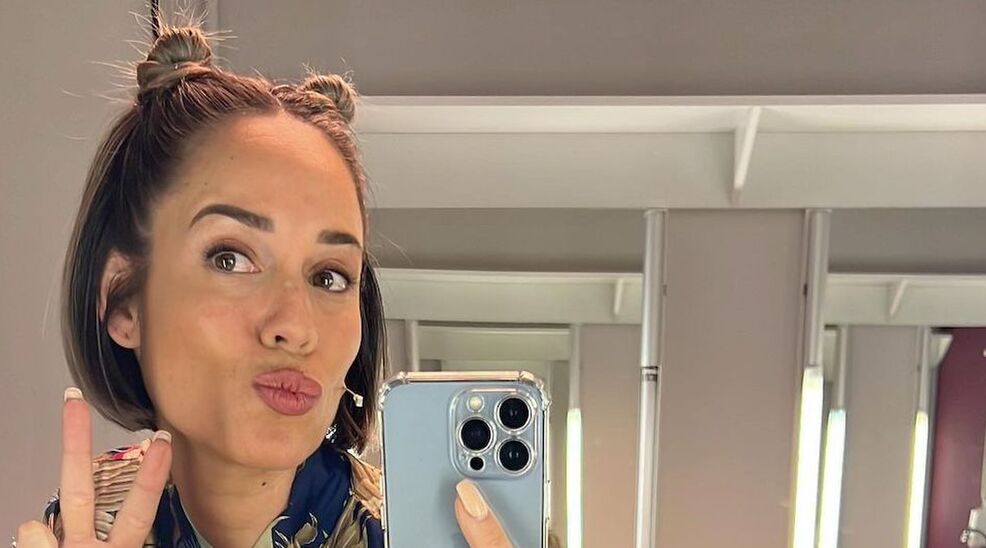 Nienke Plas deelt before en afterfoto's van cosmetische ingreep